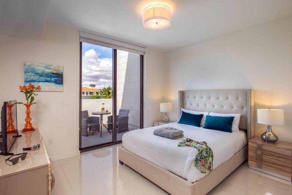 Exclusive North Miami Beach Vacation Rentals | Oceanfront